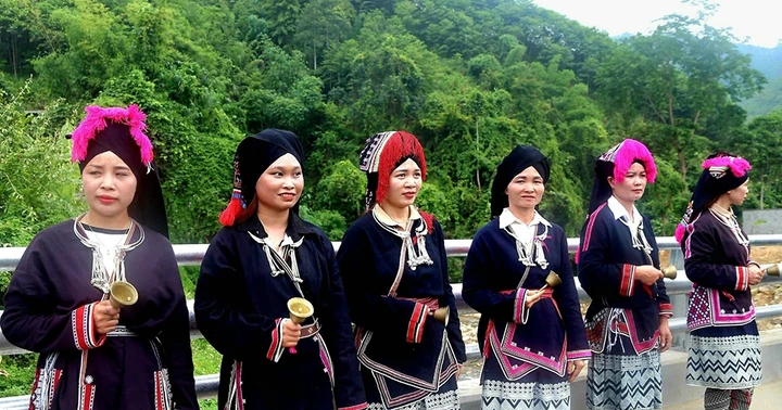 Bảo tồn, phát huy giá trị văn hóa truyền thống của các dân tộc thiểu số