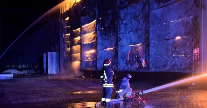 Nga, Ukraine tập kích nhau trong đêm