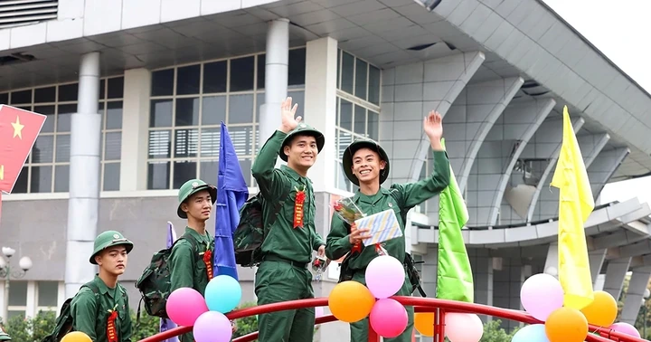 Rộn rã ngày hội tòng quân nơi miền đất cội nguồn